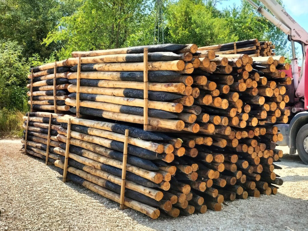Pali in legno per vigneti - Girelli San Pietro in Cariano